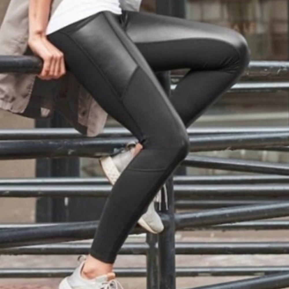 Athleta Gleam Chaturanga Black Vegan Faux Leather Poi… - Gem
